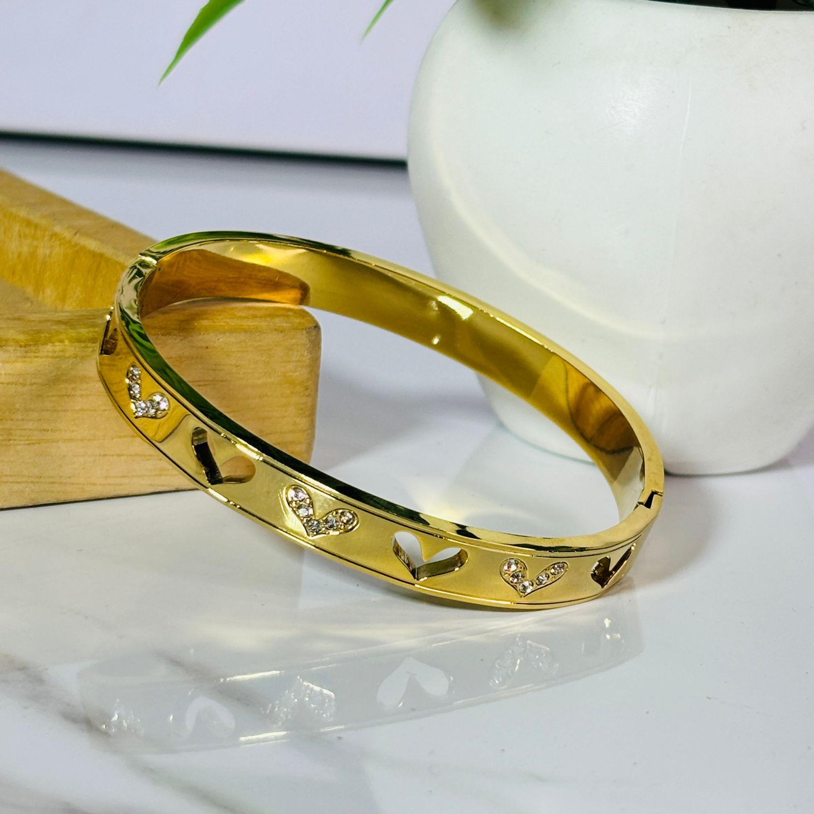 Love Lush Bracelet | Anti-Tarnish 18K Bracelets | LAVENDER OFFICIAL – Lavender Official