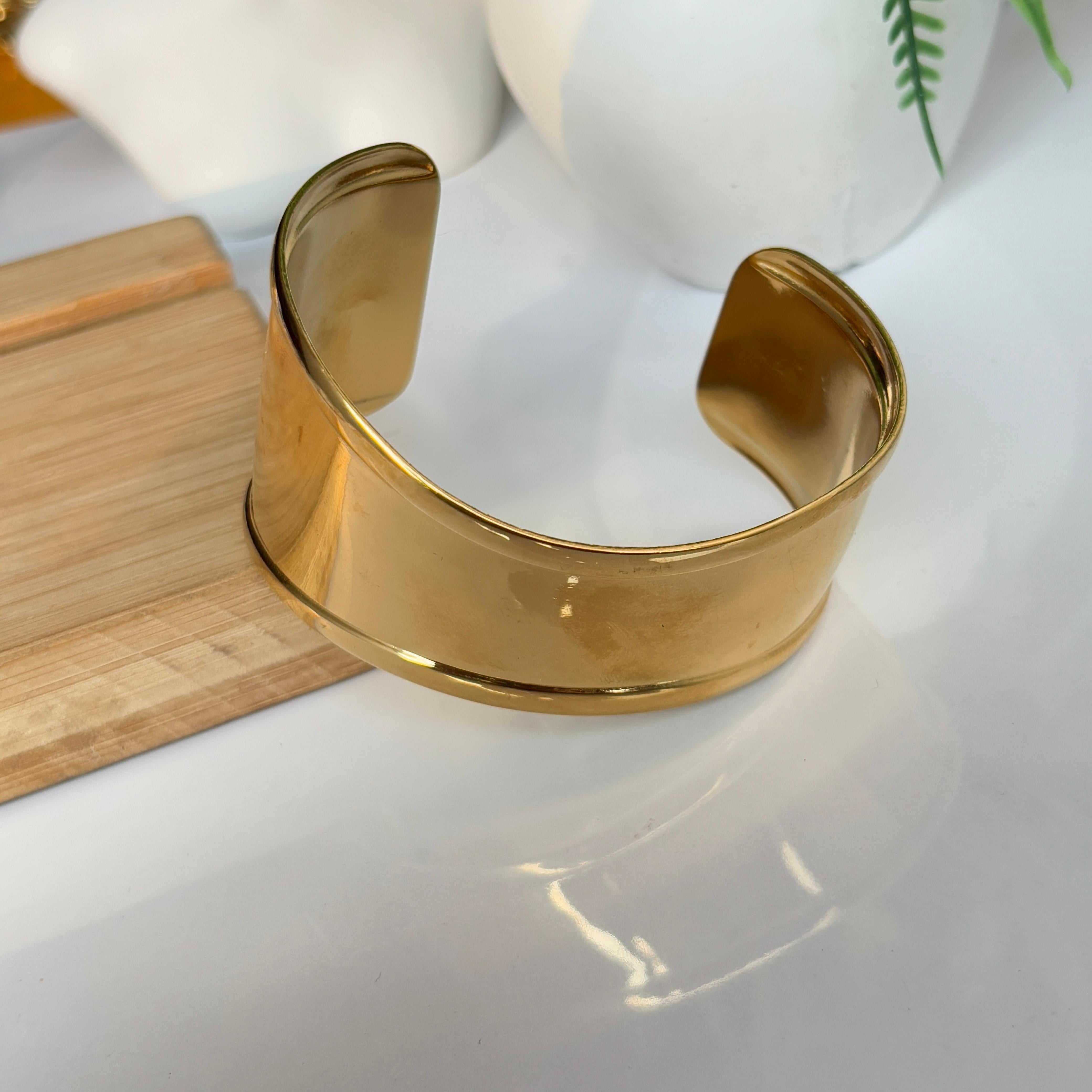 Big Broad wave Cuff | Anti-Tarnish 18K Bracelets | LAVENDER OFFICIAL – Lavender Official