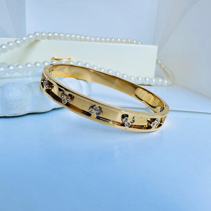 Connie 18K Bracelet | Anti-Tarnish 18K Bracelets | LAVENDER OFFICIAL – Lavender Official