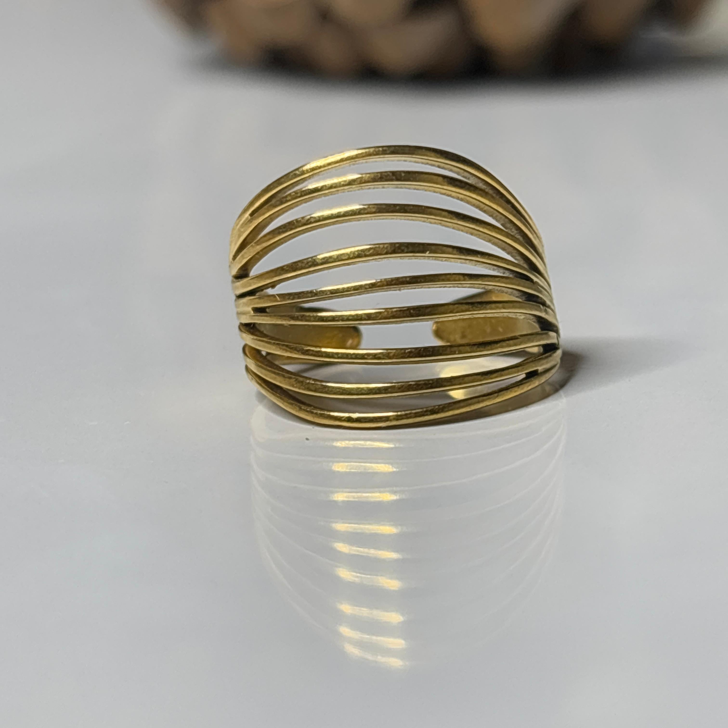 Flutter Ring | Premium Anti Tarnish 18k Rings | LAVENDER OFFICIAL ...