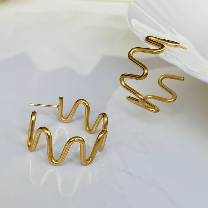 Wave Hoops | Premium Anti Tarnish 18k Earrings | LAVENDER OFFICIAL – Lavender Official